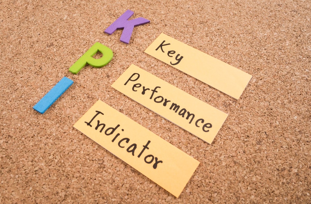 5 essential nonprofit fundraising KPIs to track success